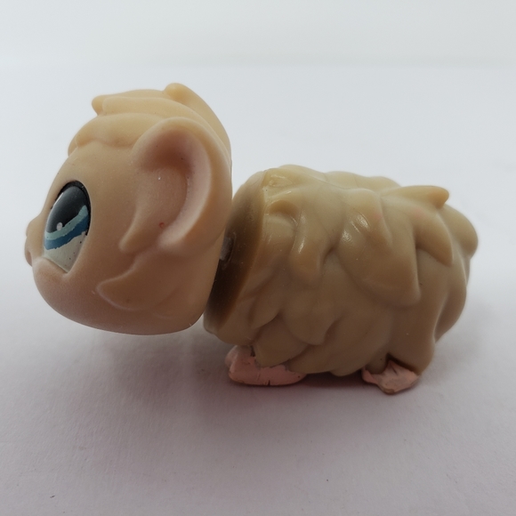 Toys | Littlest Pet Shop Lps Guinea Pig Tan Blue Teal Eyes 205 Hasbro ...